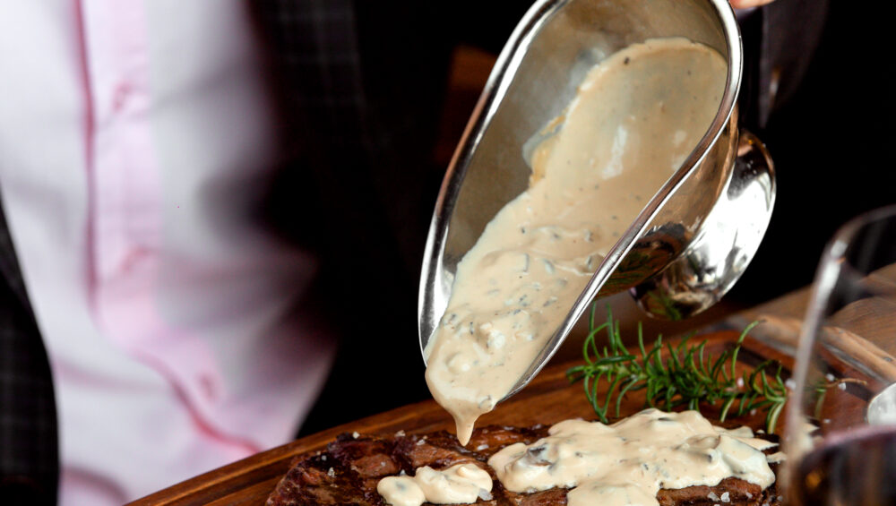 Sos de usturoi cremos pentru carne la grill sau shaorma – Savor Shop